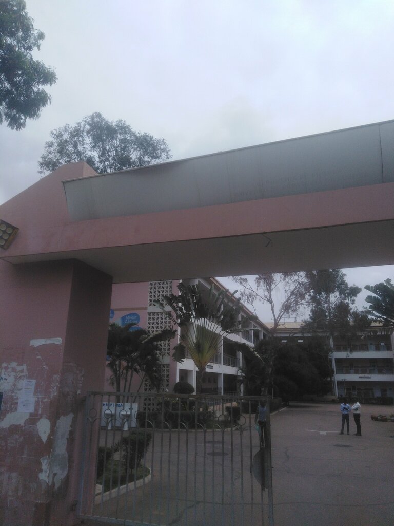 Ortaokul Escola Sagrada Esperança 2003, Loanda, foto