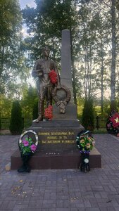 Военный мемориал (Smolensk Region, Shumyachskiy munitsipalny okrug, Village of Ponyatovka), anıt, heykel  Smolenskaya oblastından