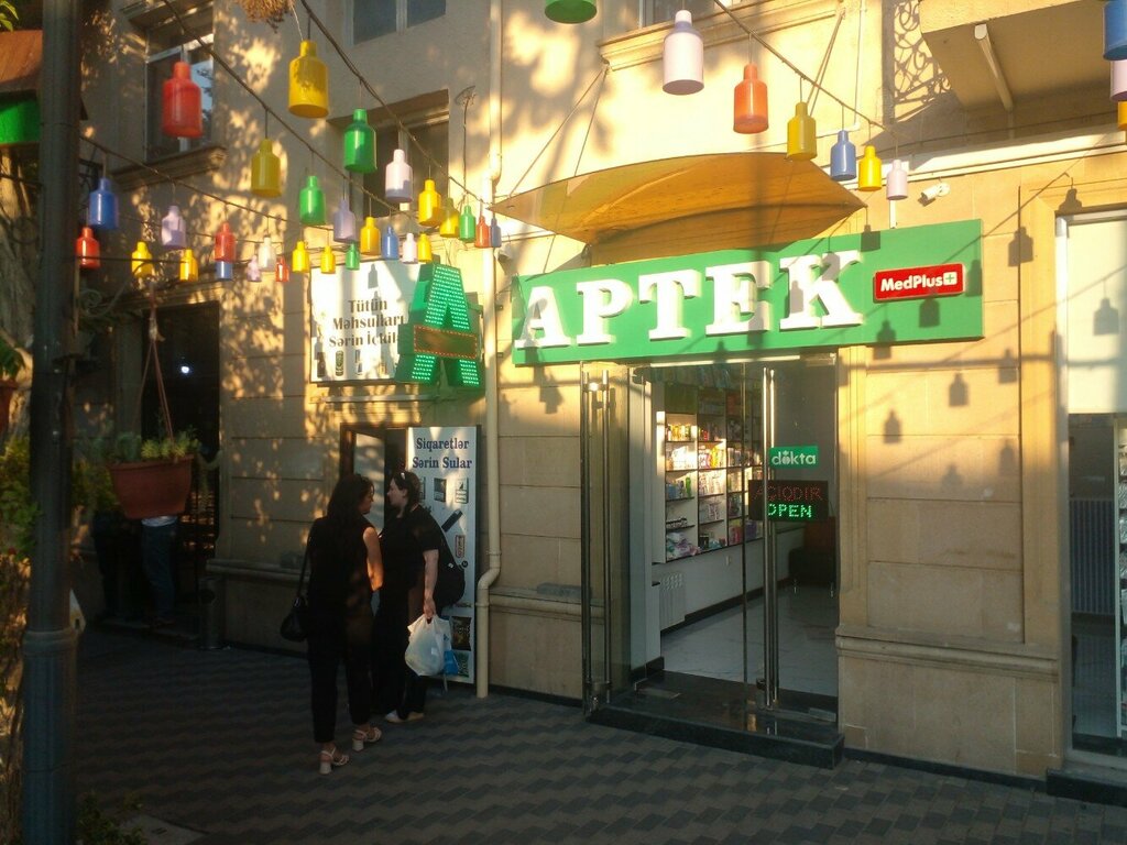 Eczaneler Aptek, Bakü, foto