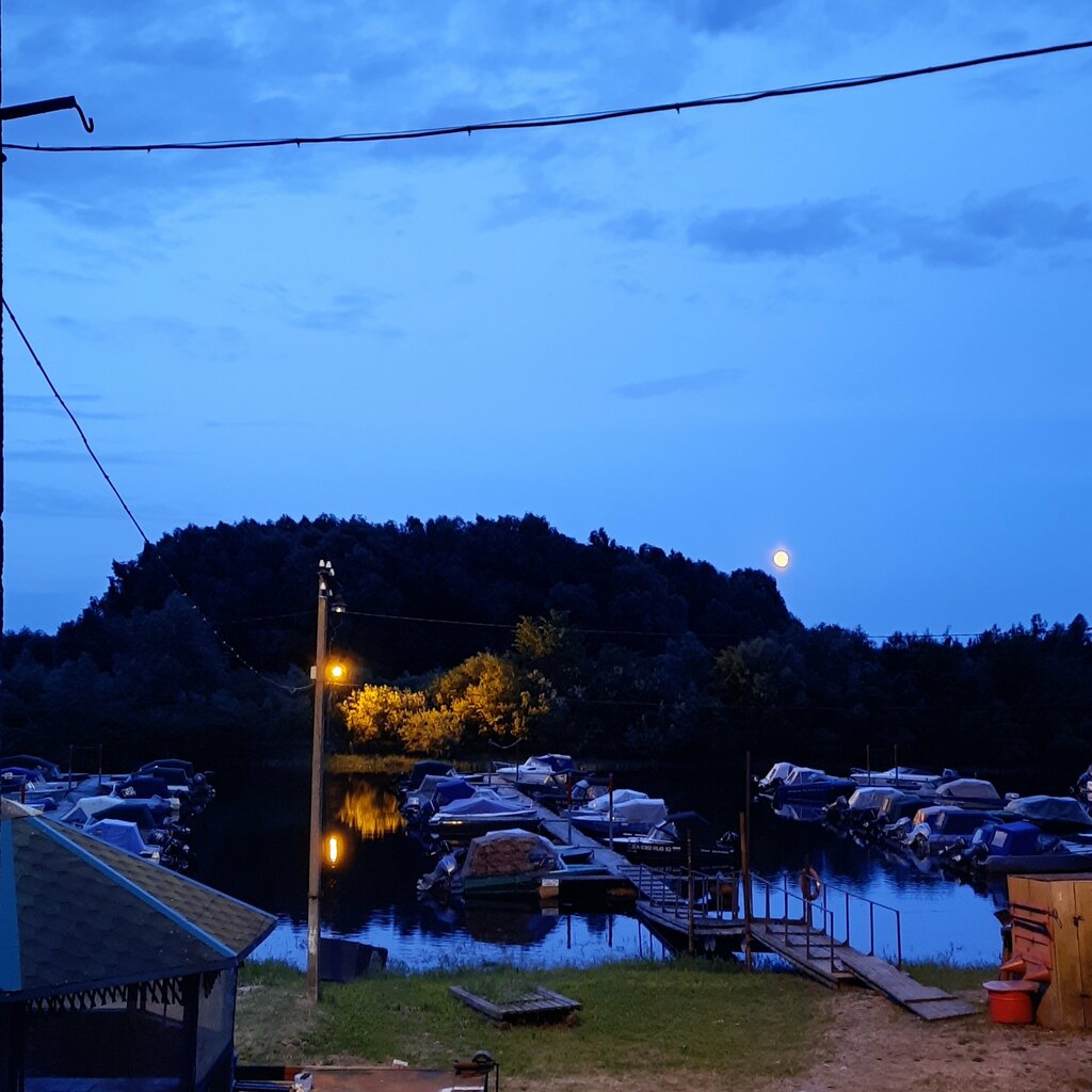 i̇skele лодочная станция Белая башня, Velikiy Novgorod, foto