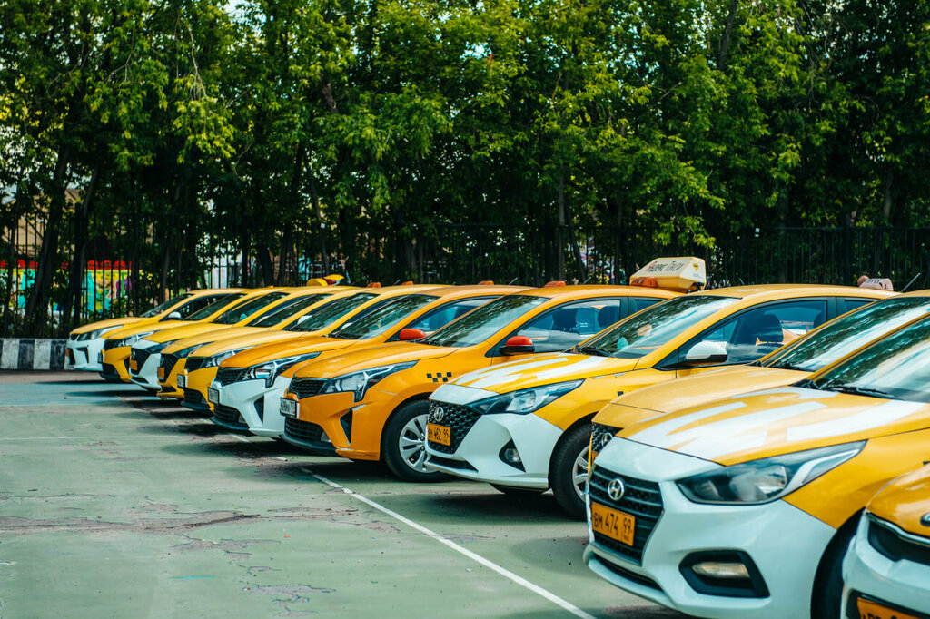 Taksi şirketi Viva, Moskova, foto