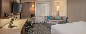 Courtyard by Marriott Atlanta Alpharetta/Avalon Area (Georgia, Fulton County, Alpharetta), otel  Alpharetta'dan