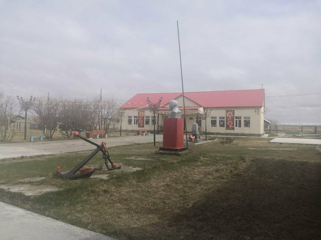 Anıt, heykel Обелиск памяти Устьевчанам - участникам Великой Отечественной Войны, Kamçatski krayı, foto