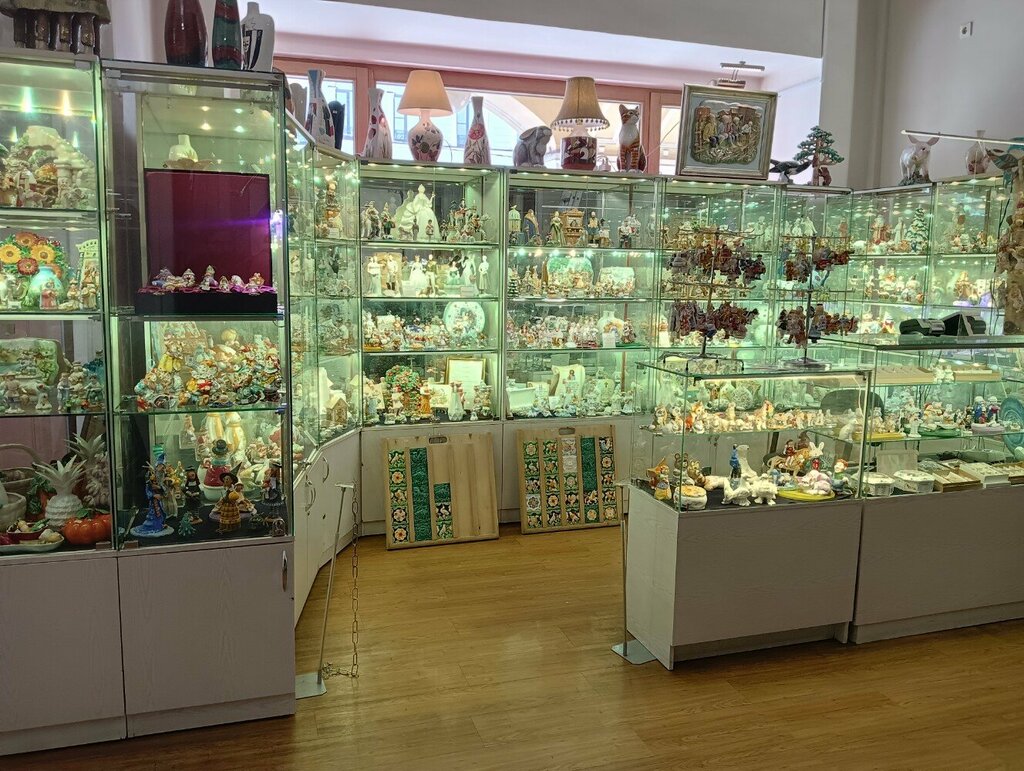 Hediyelik eşya mağazaları Majolika, Saint‑Petersburg, foto