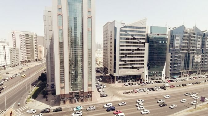 Emlak ofisi Highland Real Estate Broker, Abu Dabi, foto