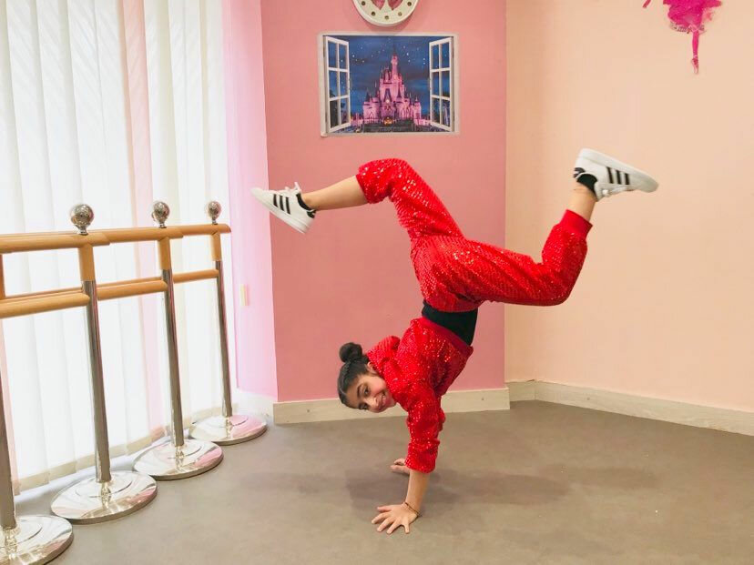 Dans okulları Dance Waves Centre For Ballet, Abu Dabi, foto