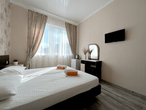 Kipr (ulitsa Sipyagina No:3), otel  Gelencik'ten