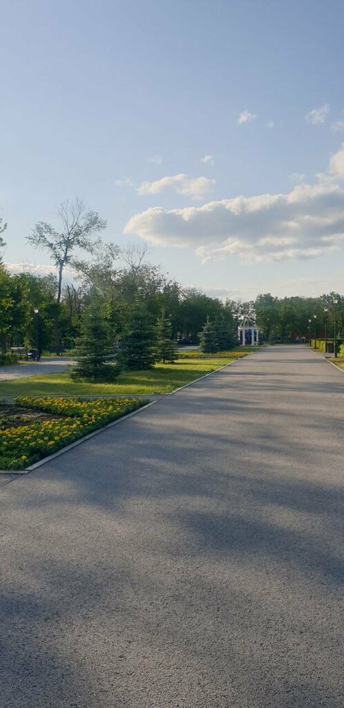 Unutulmaz olayların yeri Ротонда, Magnitogorsk, foto