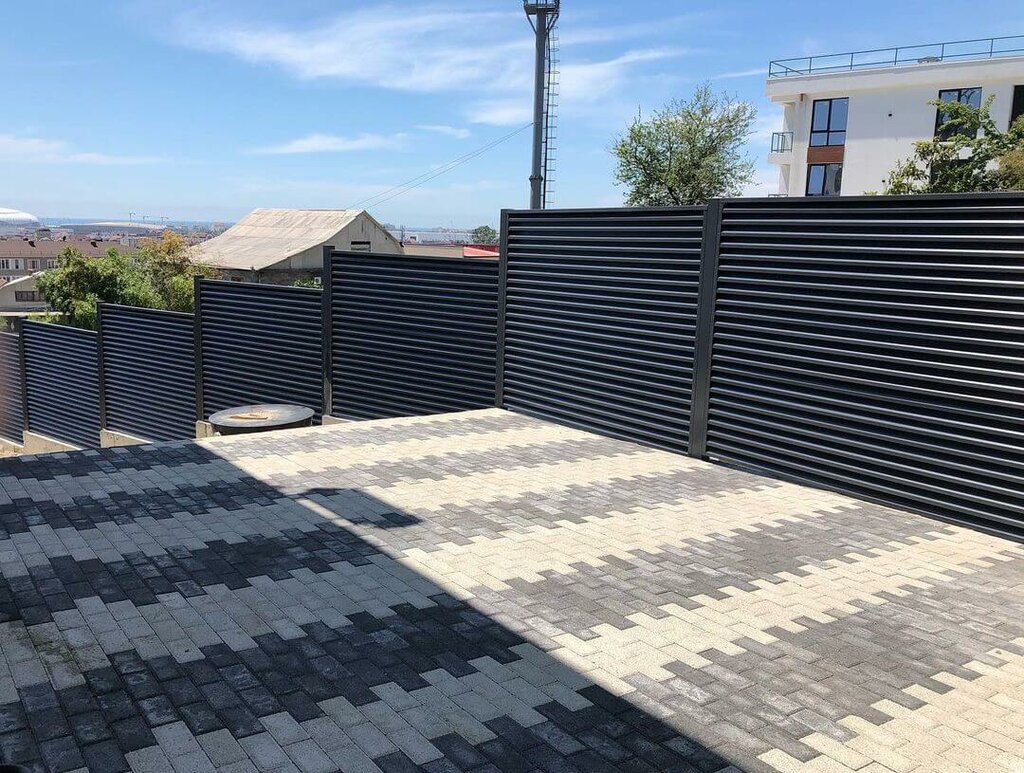 Otomatik kapı firmaları Komfortniy Dom, Çeliabinsk, foto