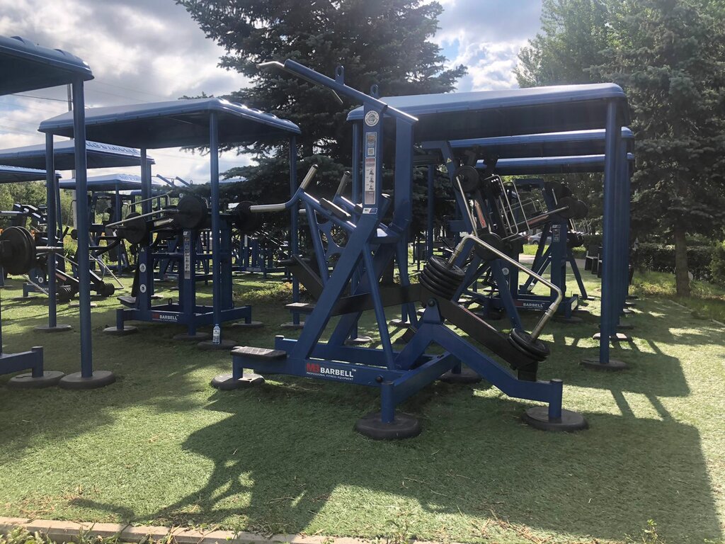 Park, sokak heykeli Павлин, Moskova, foto