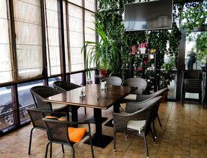Cafe Avenue (ulitsa Bota Gagiyeva No:1, Magas), kafe  Magas'tan