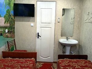 Guest house On Ryboletsky (Rybolovetskiy tupik No:7, Taganrog), otel  Taganrog'dan