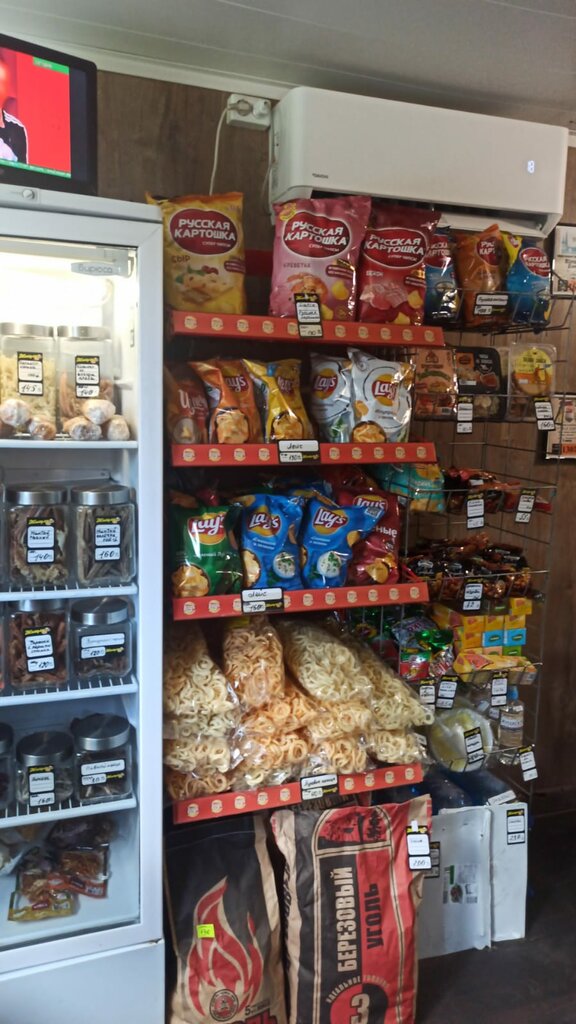 Bira dükkanı Жигули, Novgorodskaya oblastı, foto