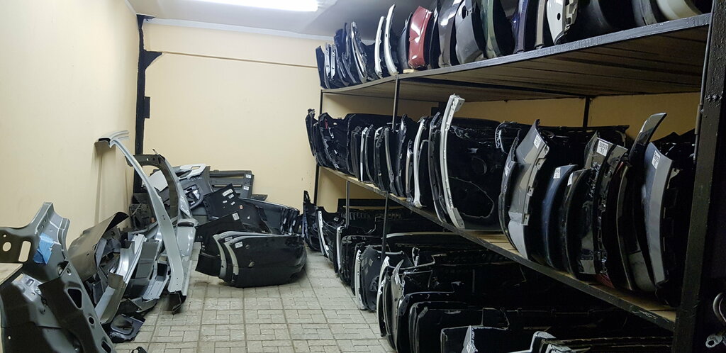 Otomobil yedek parçaları Velesavto, Tolyatti (Togliatti), foto