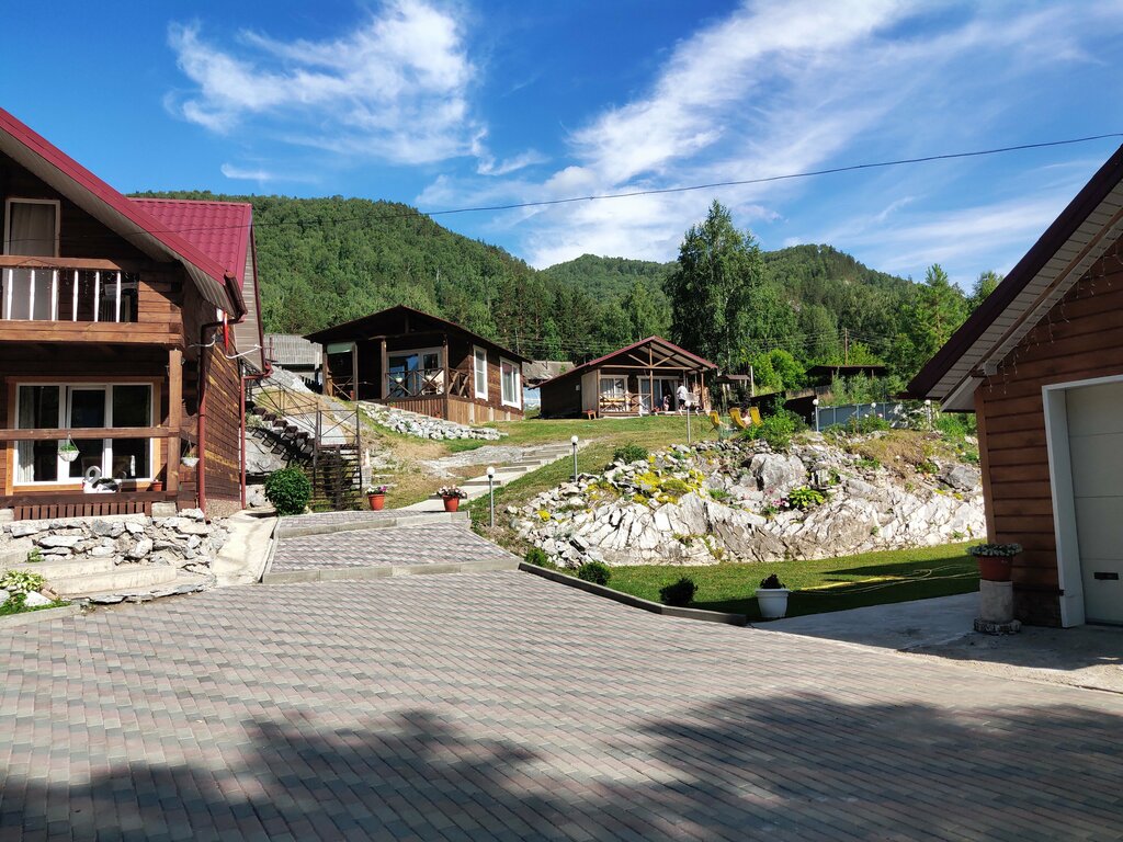 Konuk evi Usadba_tihoe_mesto, Altay Cumhuriyeti, foto