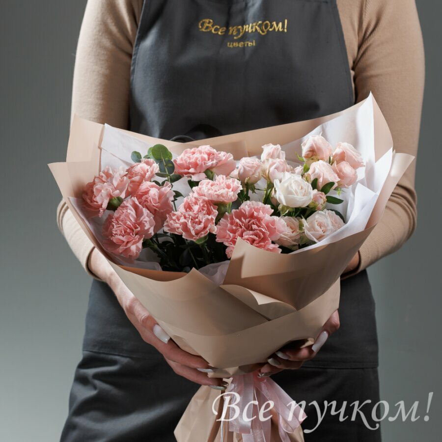 Çiçekçiler Vse puchkom, Cherepovets, foto