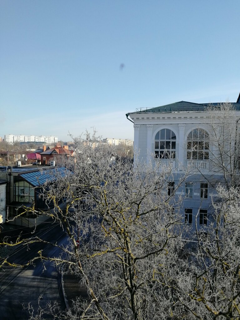 Konut blokları По ул. Энгельса пер. Добролюбовский, Taganrog, foto