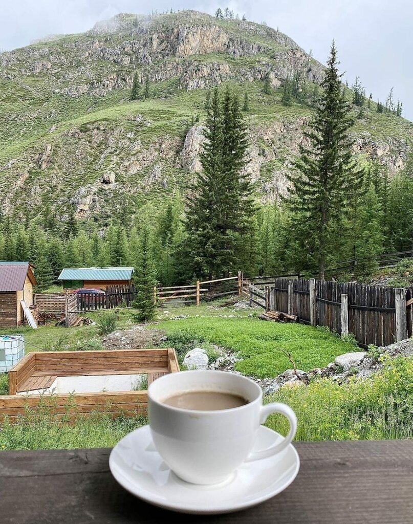 Resort oteller, tesisler ElMak, Altay Cumhuriyeti, foto