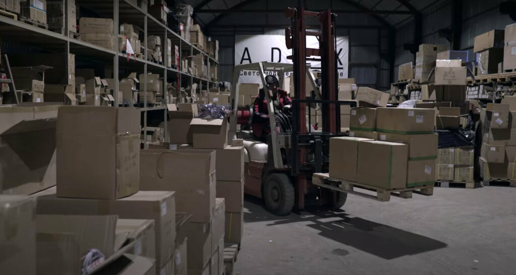 Depo hizmetleri Adex, Moskova, foto