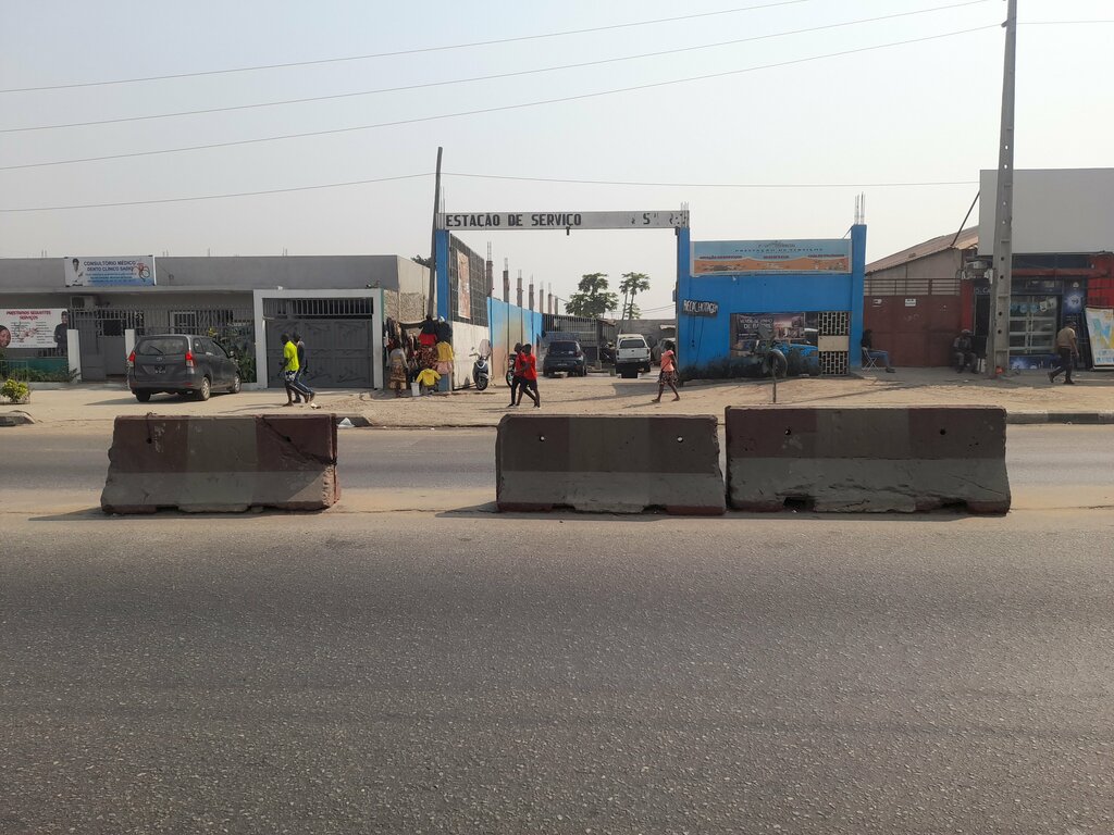 Otomobil servisi Estação De Serviço, Loanda, foto