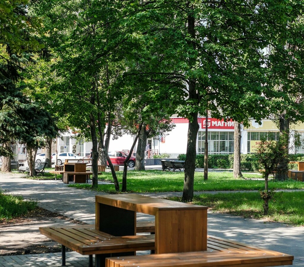 Kültür ve eğlence parkları Студенческий сквер, Stariy Oskol, foto
