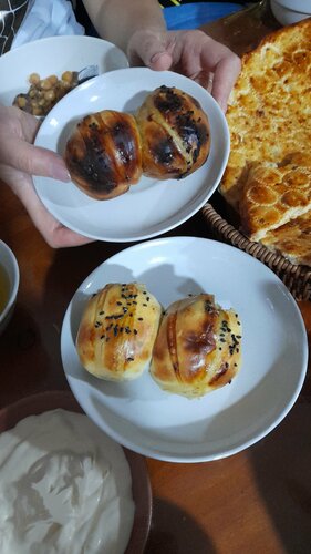 Kafe O'ram Choyxonasi, Mergilân, foto