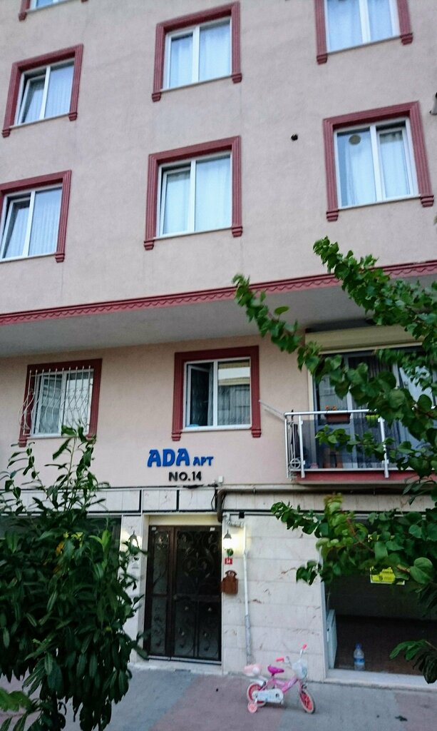 Konut blokları Ada Apartmanı, İstanbul, foto
