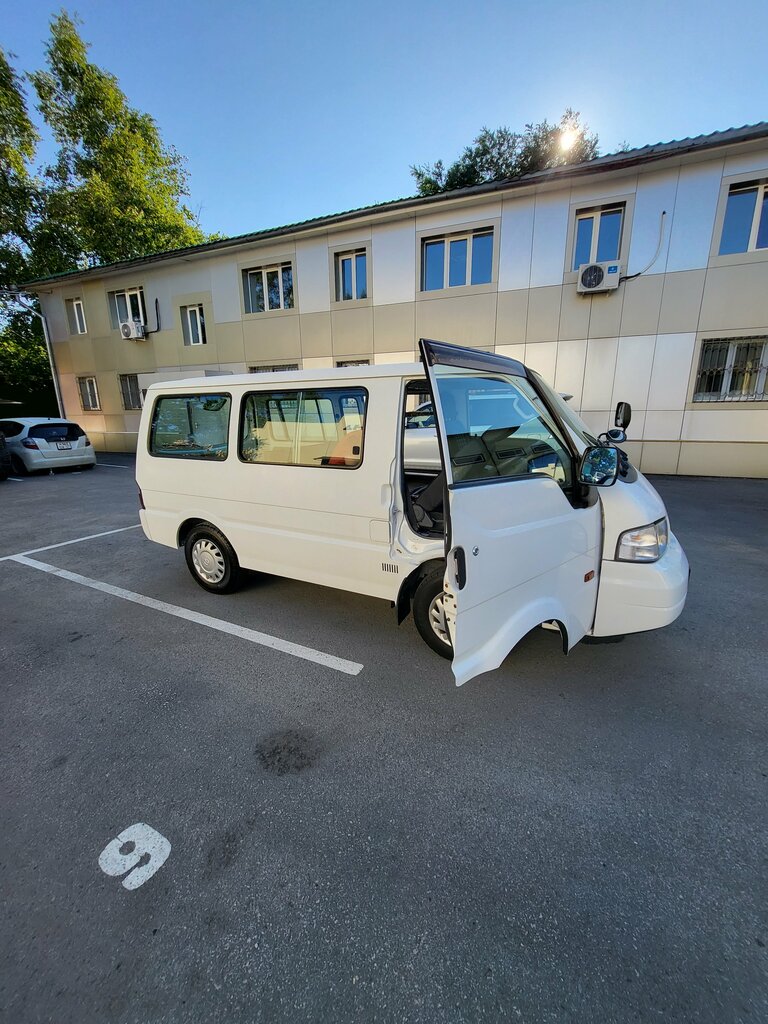 Otomobil satış galerileri Авто Айлэнд, Habarovsk, foto