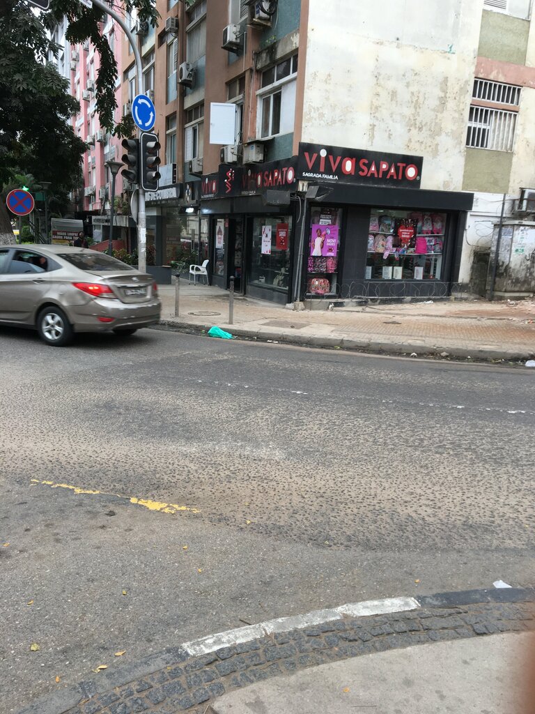 Ayakkabı mağazaları Viva Sapato, Loanda, foto