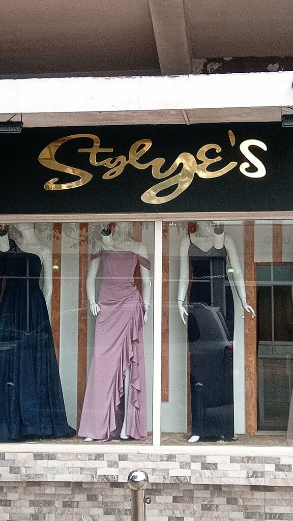 Giyim mağazası Styliye's, Loanda, foto