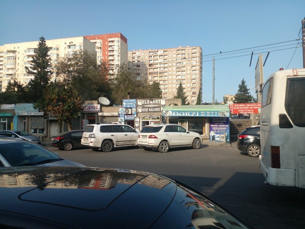 Berberler Bərbər, Bakü, foto