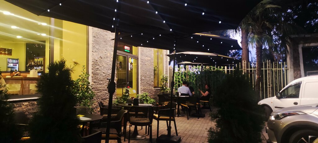 Pizzacılar Della cassa, Batum, foto