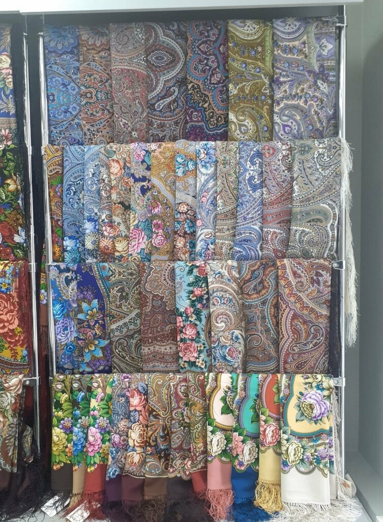 Tuhafiyeler Pavlovo Posad Shawls, Kaluga, foto
