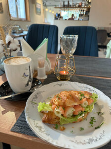 The artist (ulitsa Voskova No:12), kafe  Sestroretsk'ten