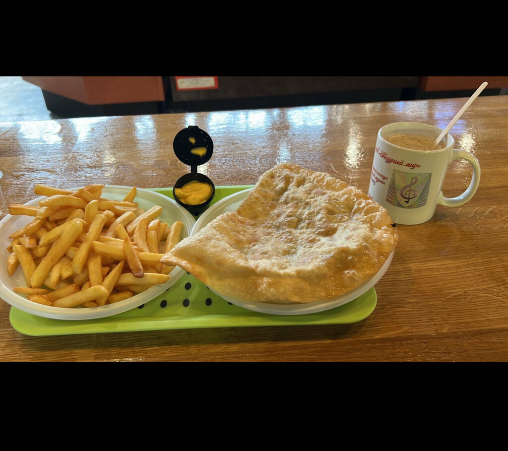 Fast food Cheburek. me, Moskova, foto