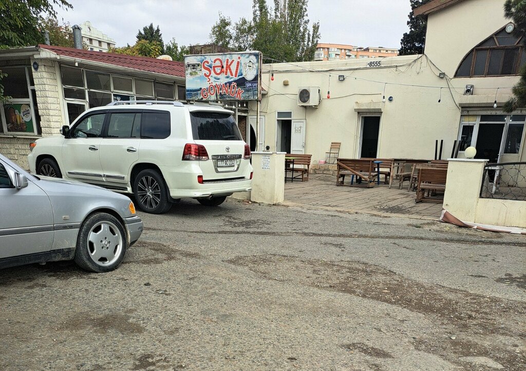 Kafe Şəki Göynük, Bakü, foto