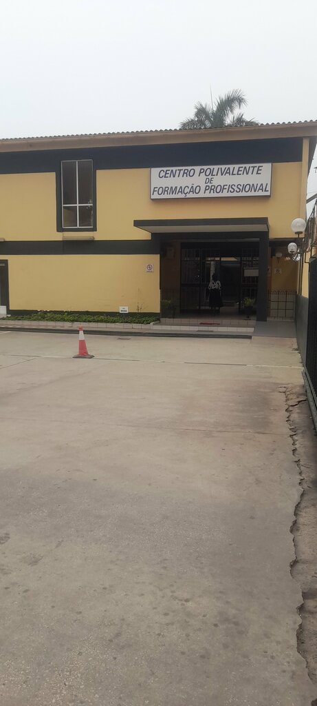 Eğitim merkezleri Centro Polivalente de Formação Profissional, Loanda, foto