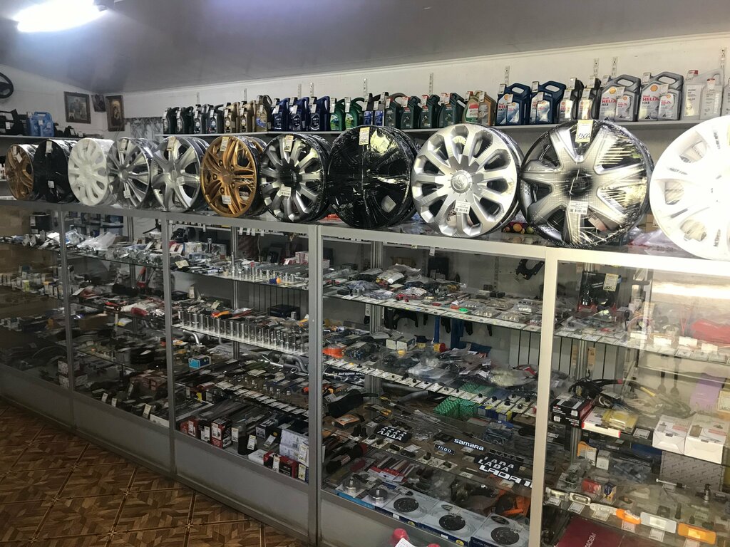 Otomobil yedek parçaları AutoViraj, Moskova, foto