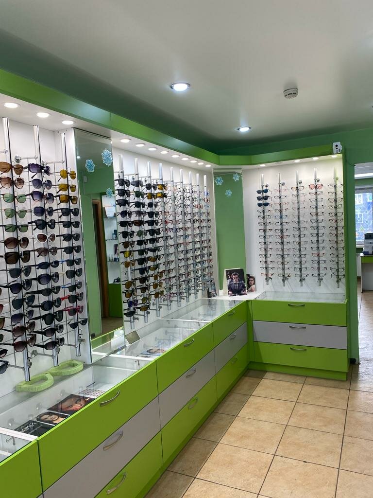 Optik KRAS-оптика, Çernogorsk, foto