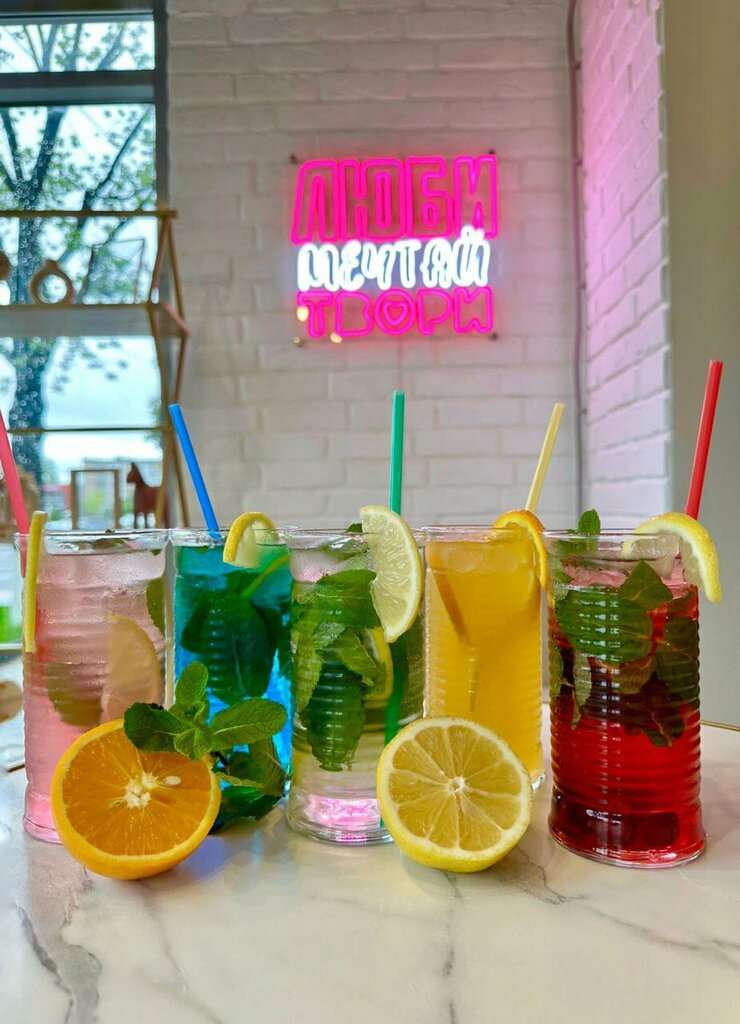 Kahve dükkanları Delizioso coffee, Kropotkin, foto