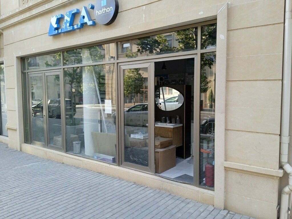 Banyo ve klozet mağazaları E. C. A., Bakü, foto
