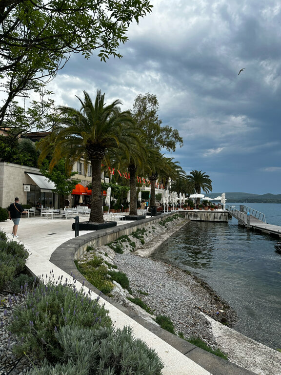 Turistik yerler Набережная Пине, Tivat, foto