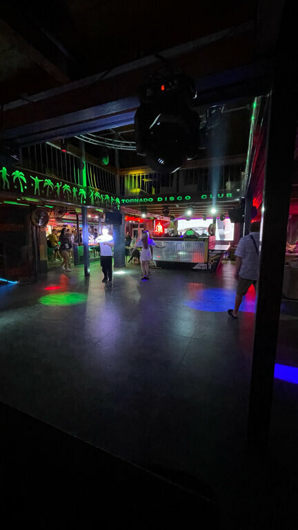 Gece kulüpleri Клуб Торнадо, Yeysk, foto