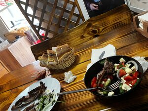 Шашлычный дворик (Dorozhno-Stroitelnaya ulitsa No:50В, posyolok Stroitel), kafe  Tambovskaya oblastından