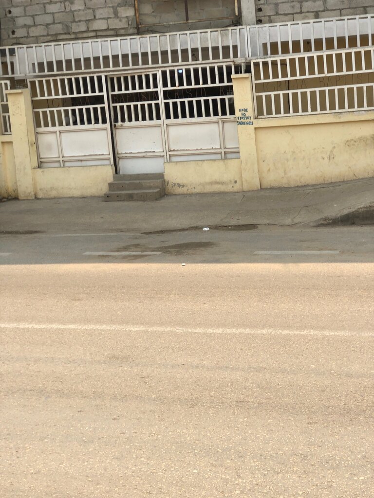 Protestan kilisesi Igreja Baptista Cristo Rei, Loanda, foto