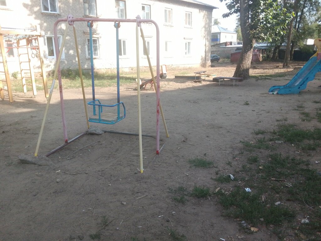 Oyun alanı Playground, Ulyanovsk, foto