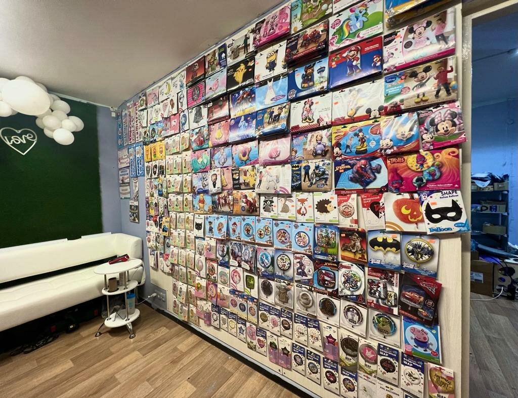 Kutlama ürünleri Baron Zefiron, Moskova, foto