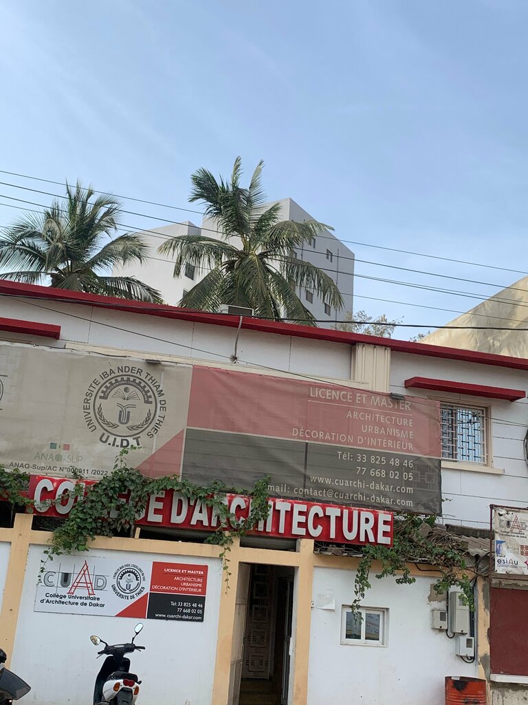 Yüksekokul Collège d'Architecture, Dakar, foto
