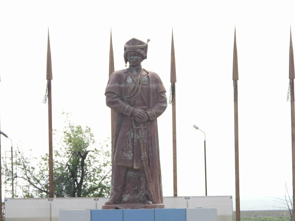 Anıt, heykel Памятник С. Тюменю, Kalmukya, foto