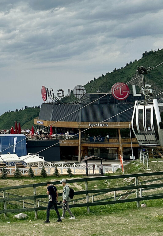 Restoran BigChefs, Almatı, foto